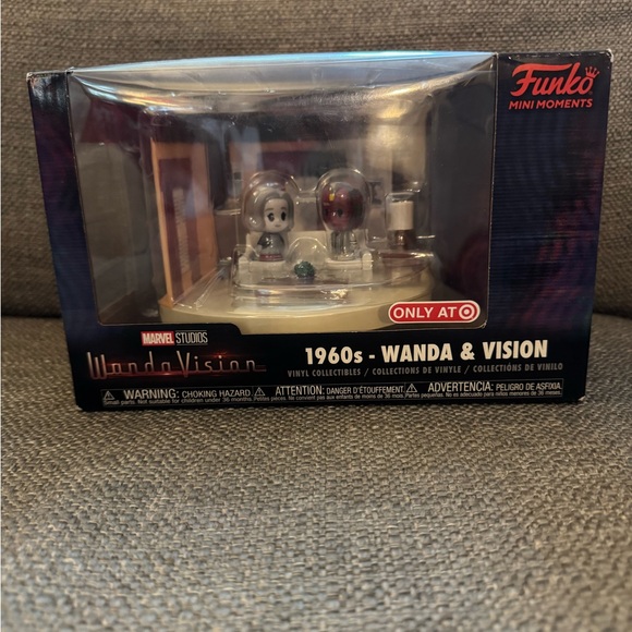 Funko | Toys | Funko Mini Moments Wanda Vision 96s Playset Black White ...